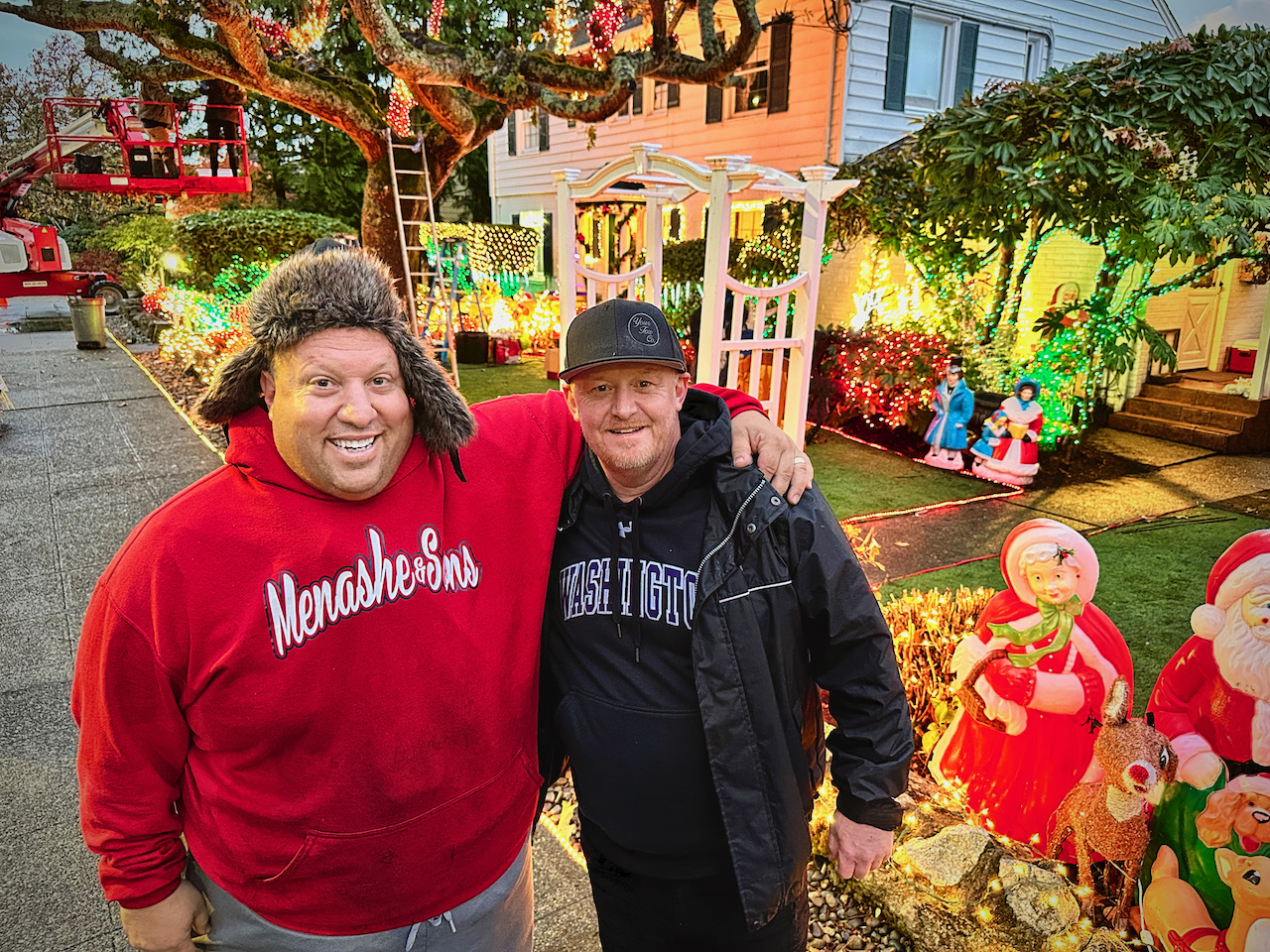 Famous Menashe Christmas display going up; Dec 1 they go live ...